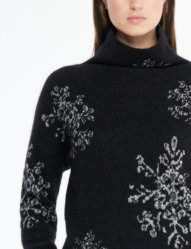 Black sweater - snowflake jacquard by Sarah Pacini